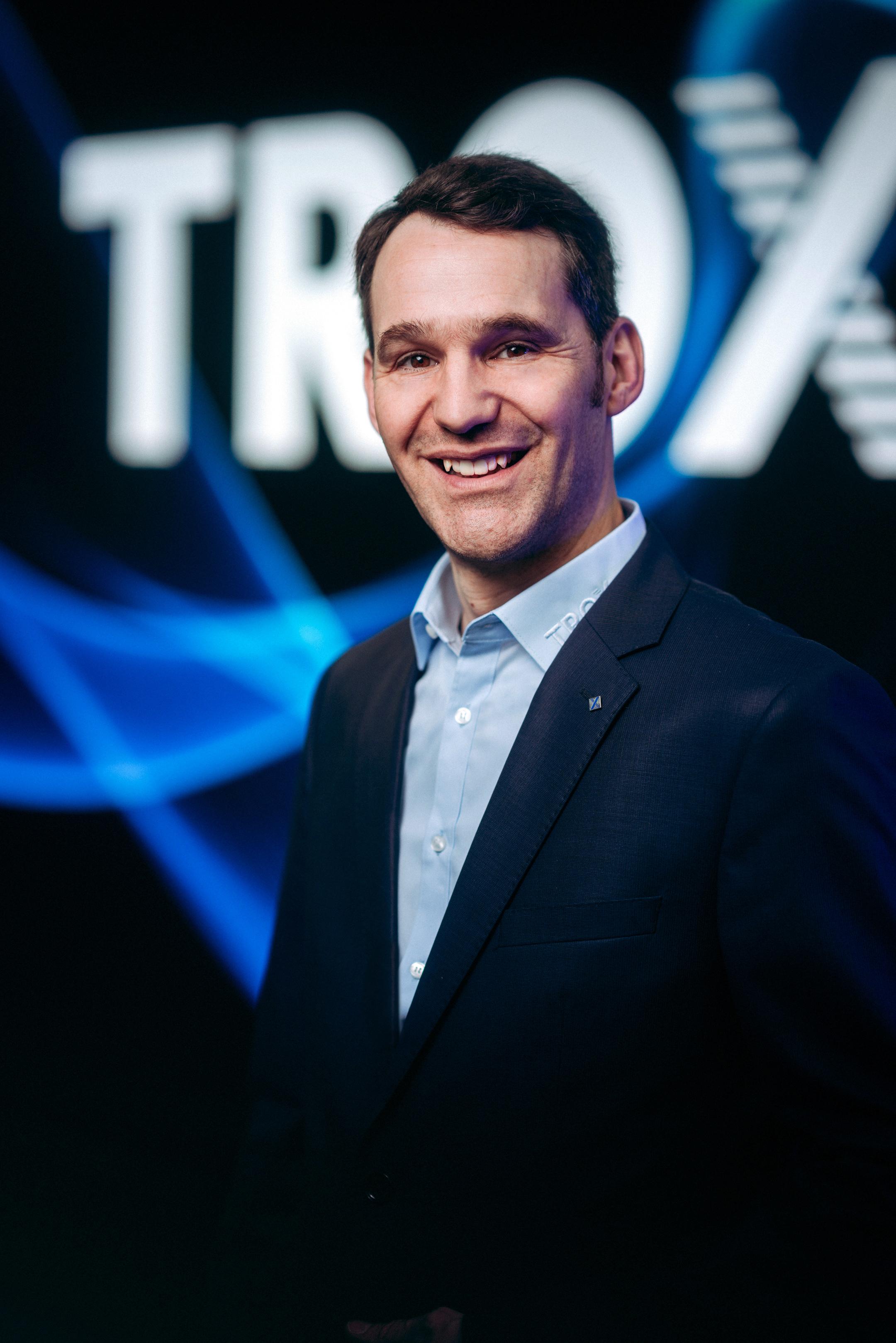 INTELLIGENT AIR MANAGEMENT IN THE LABORATORY | TROX Malaysia Sdn Bhd.